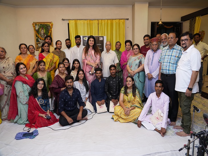 Pt Hanuman Sahay discussing spiritual music with literary works ...