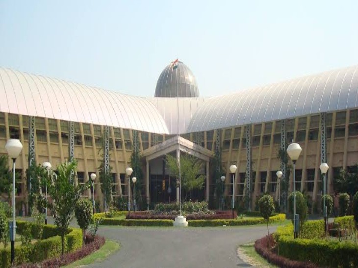 Lucknow - IRITM gets new DG - Top expert of Railway Traffic Management ...