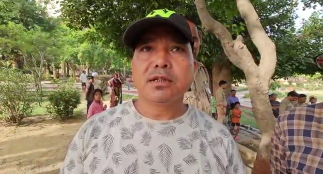 Used to do watchman work in Mathura, dead body was hanging on a tree in ...