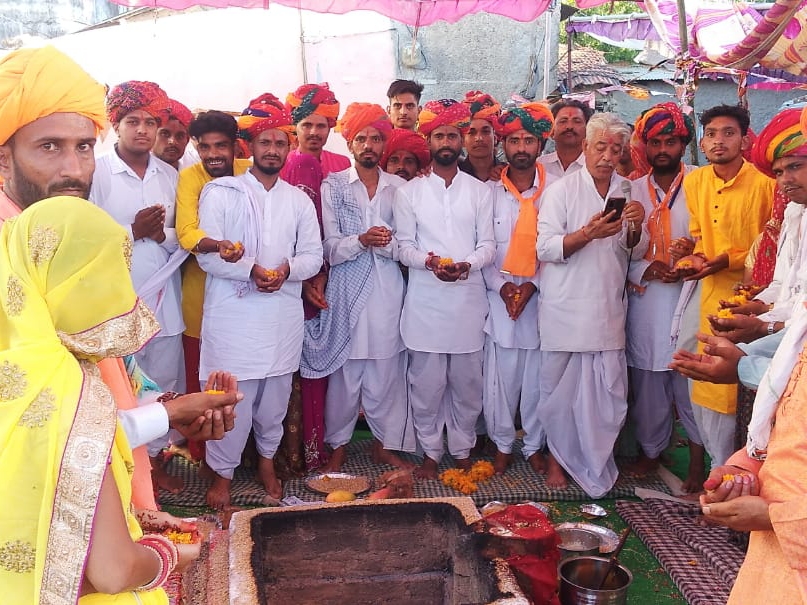 21 couples offered sacrifices in the Havan with chanting, the life of ...