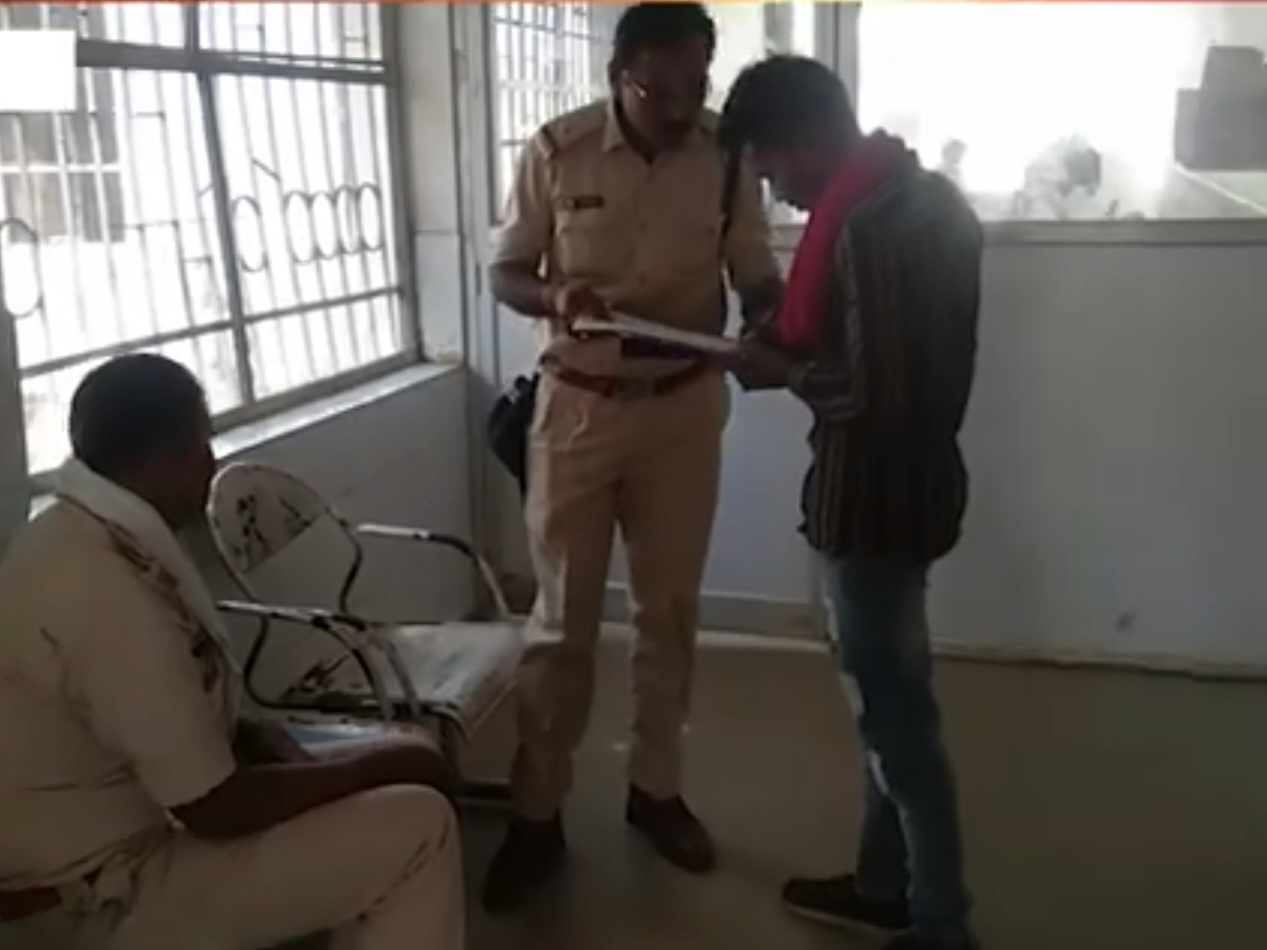 बेटी से मिलने ससुराल गया था पिता मानसिक बीमार दामाद ने सोते समय कर 4889