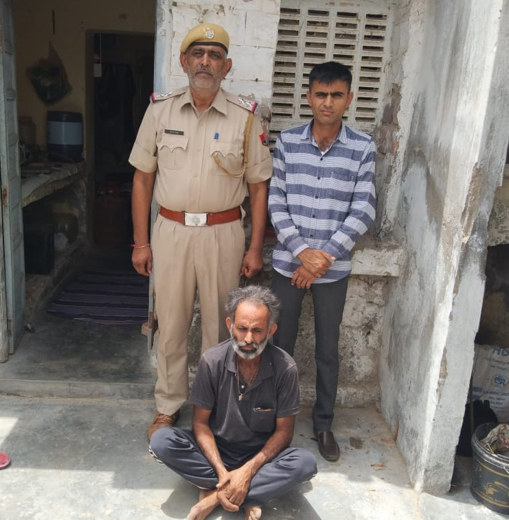 rajasthan barmer police smuggler cauguet, 50 thousand prize was wanted ...