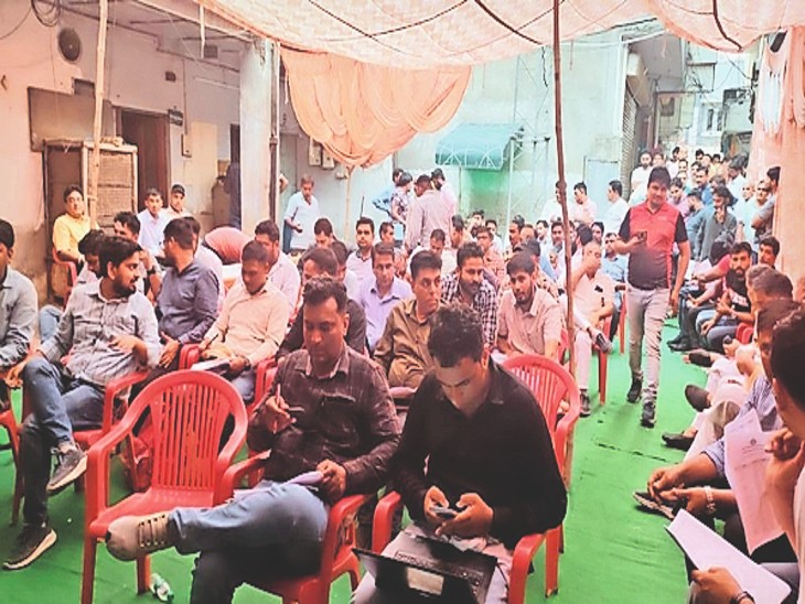 25 zones in the district did not get buyers, earning Rs 321 crore from ...