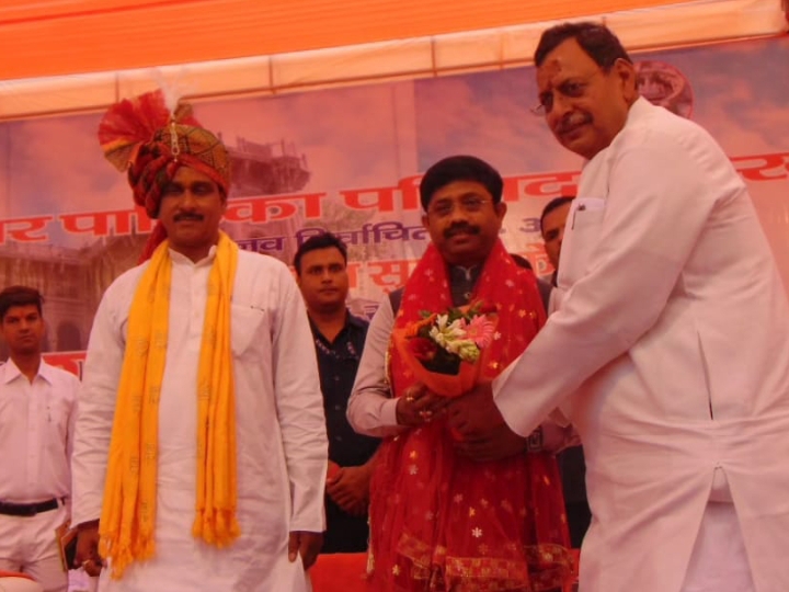 DM Divya Mittal administered oath in City Club, Minister Nand Gopal ...