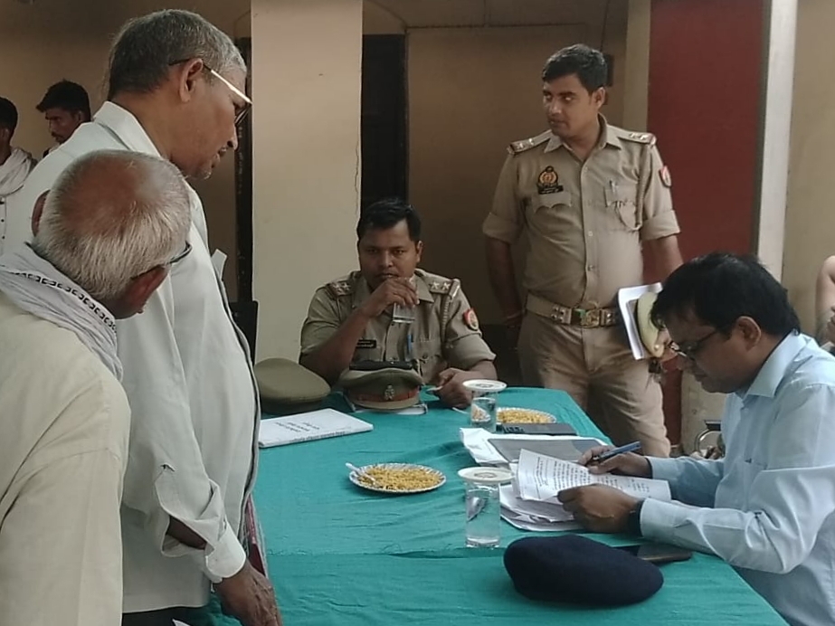 एसडीएम और पुलिस क्षेत्राधिकारी ने सुनी फरियाद, तीन का मौके पर निस्तारण ...