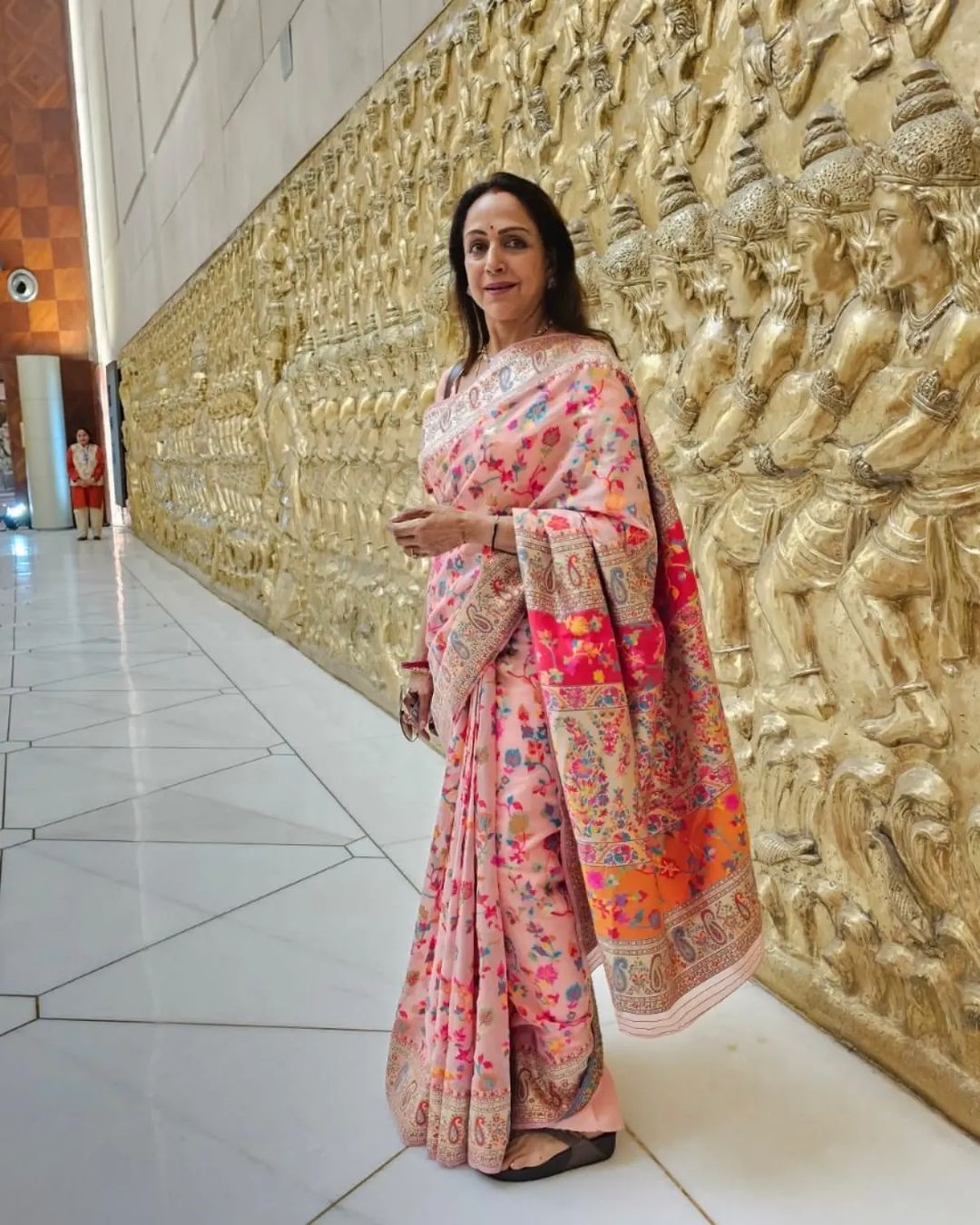Hema Malini shared inside pictures of the new Parliament | हेमा मालिनी ...
