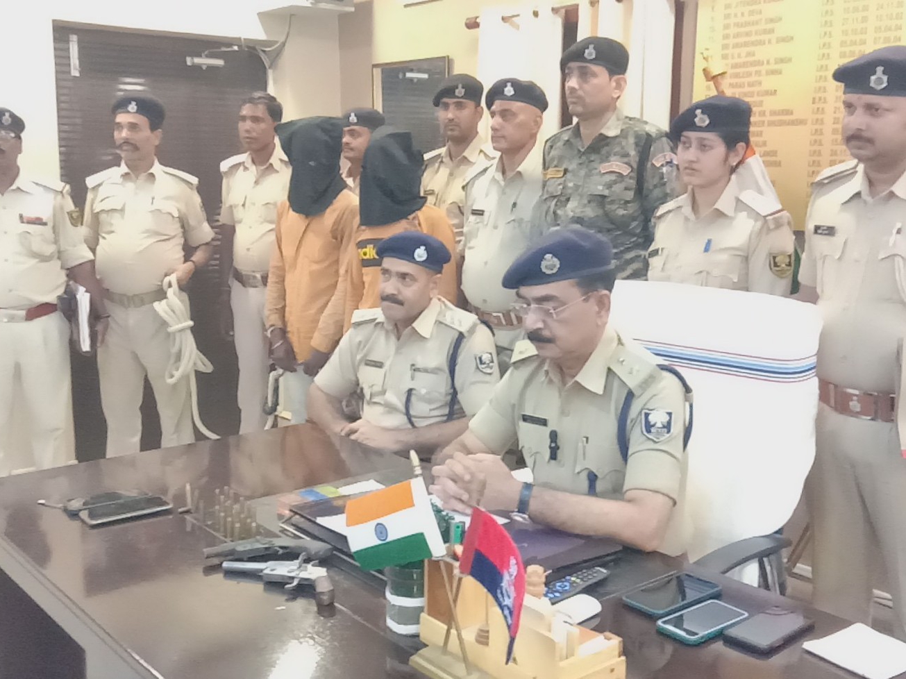 Tractor driver was murdered, police caught two desi katta, mobile and ...