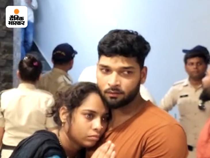 Real Life Gabbar Is Back; Jabalpur Doctors Treated Dead Infant For ...