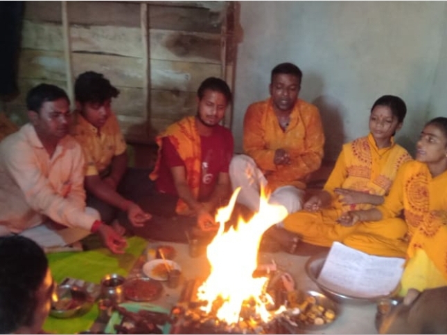 Gayatri family performed Havan-worship, an atmosphere of devotion was ...