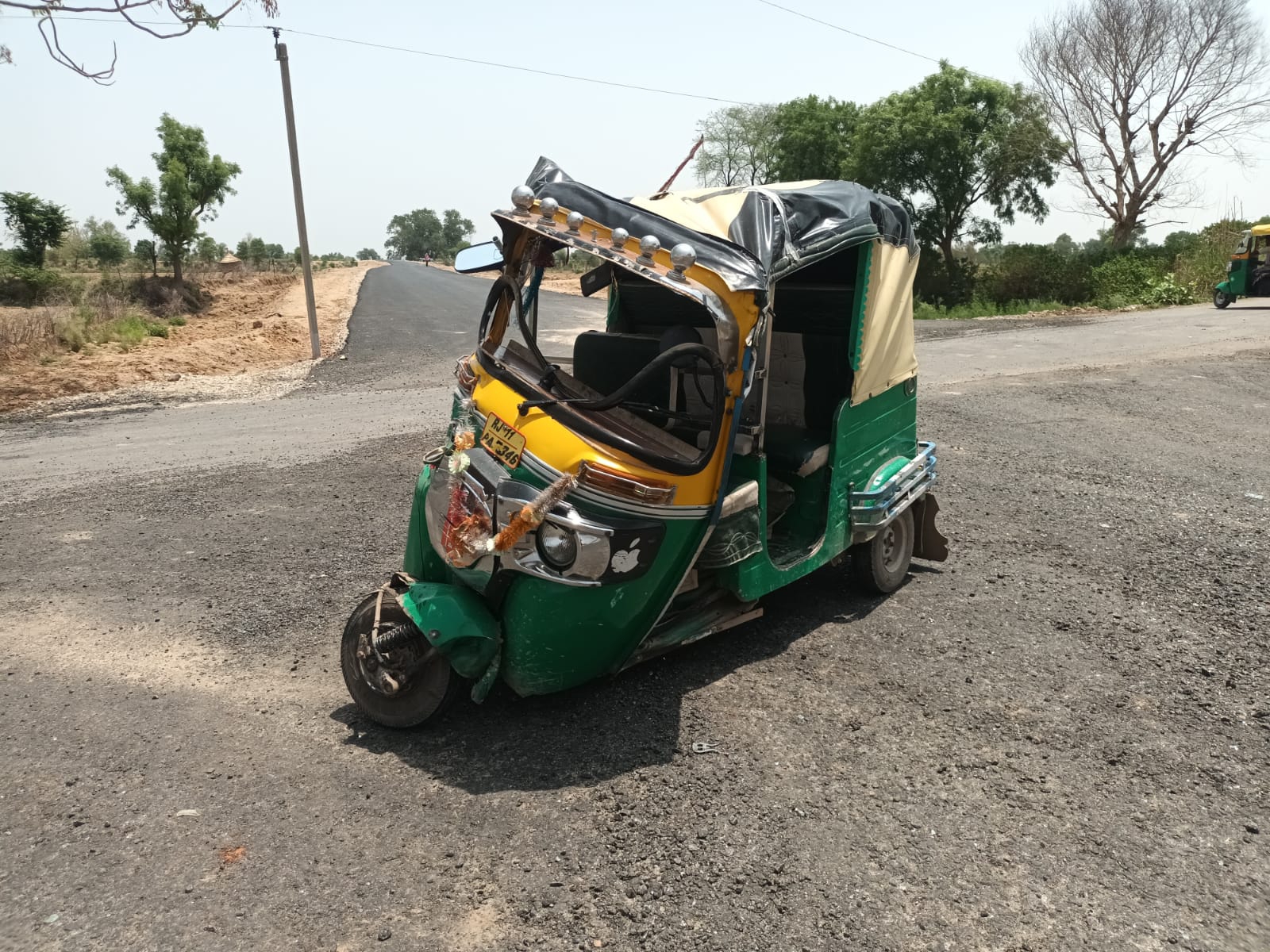 Tempo driver seriously injured after being crushed, higher center ...