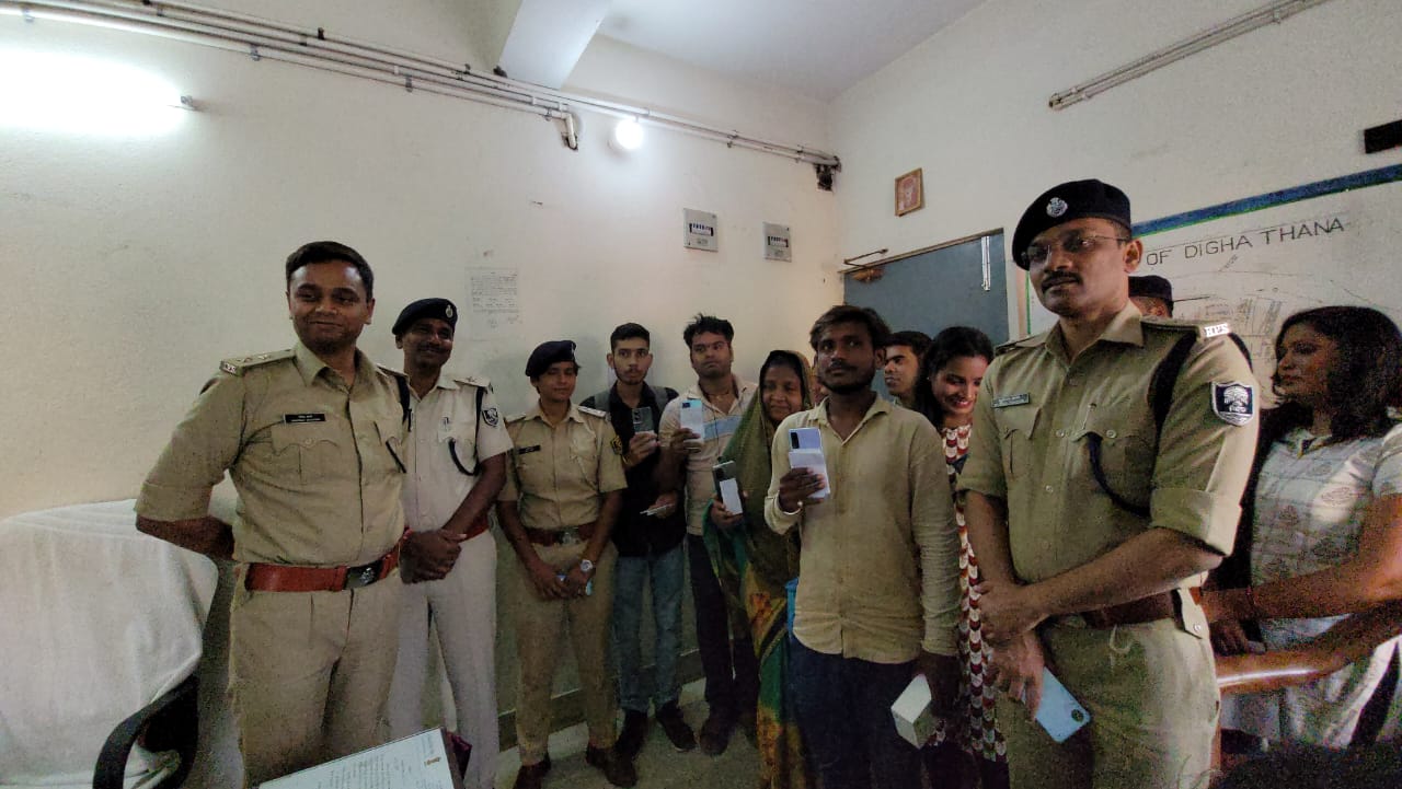 Patna police engaged in snatch, theft and recovery of more than 350 ...