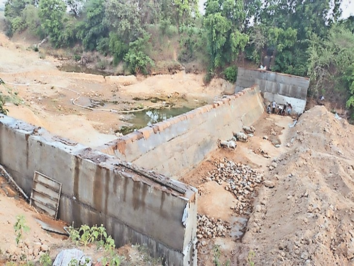 100 million liters of water will be collected in the stop dam built on ...