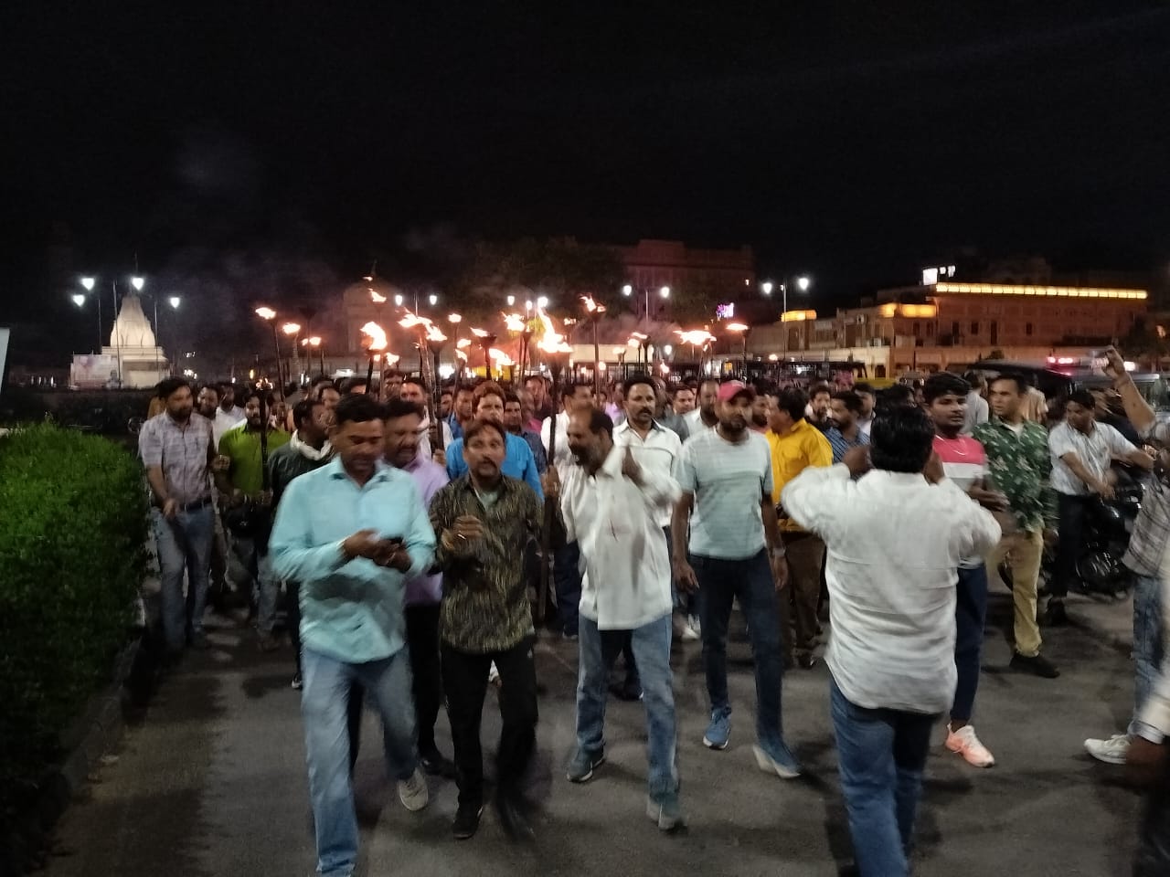 Said- Government should recruit 30,000 posts, otherwise they will ...