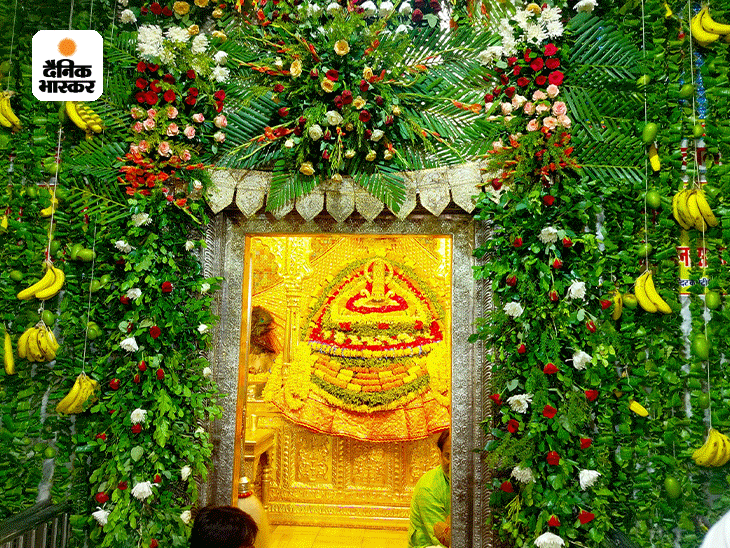 Baba Shyam's statue was decorated with flowers, people provided ...