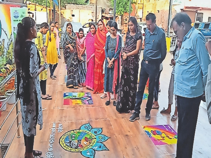 Rangoli gave the message of saving environment and water | रंगोली ...