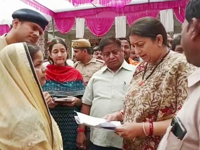 In Rae Bareilly, Smriti Irani organized Pradhan's class, said- first ...