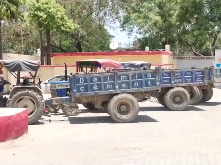 3 tractor-trolleys caught in raid, many tractor drivers absconded with ...