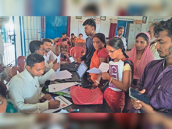 Motivated Divyangs to join livelihood by taking skill training and ...