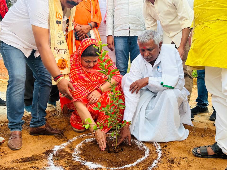 Rajya Sabha MP Darshana Singh laid the foundation stone, the ray of ...