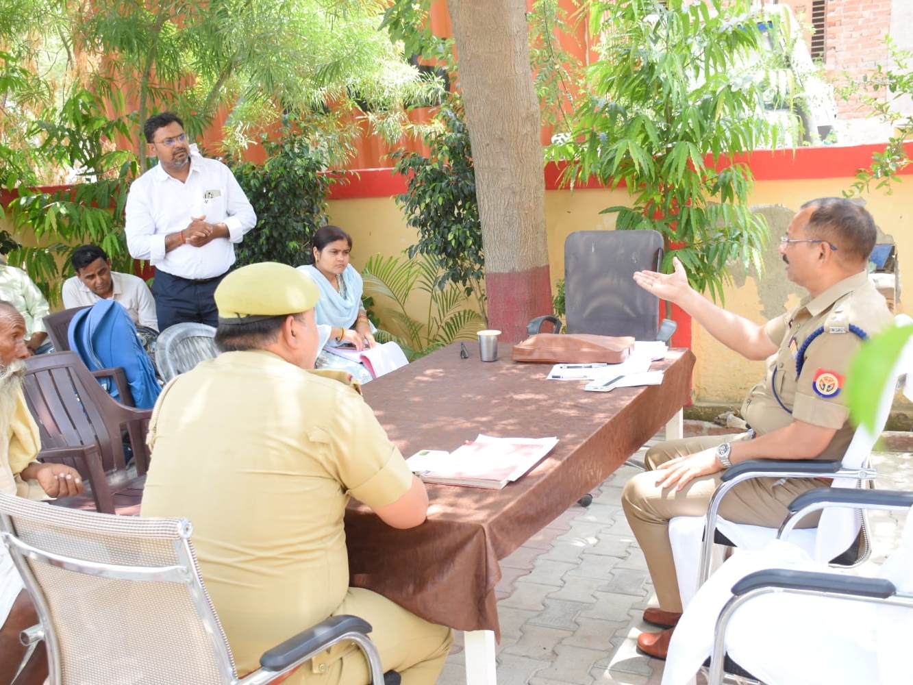 SSP heard problems in many police stations including Thana Dehat ...