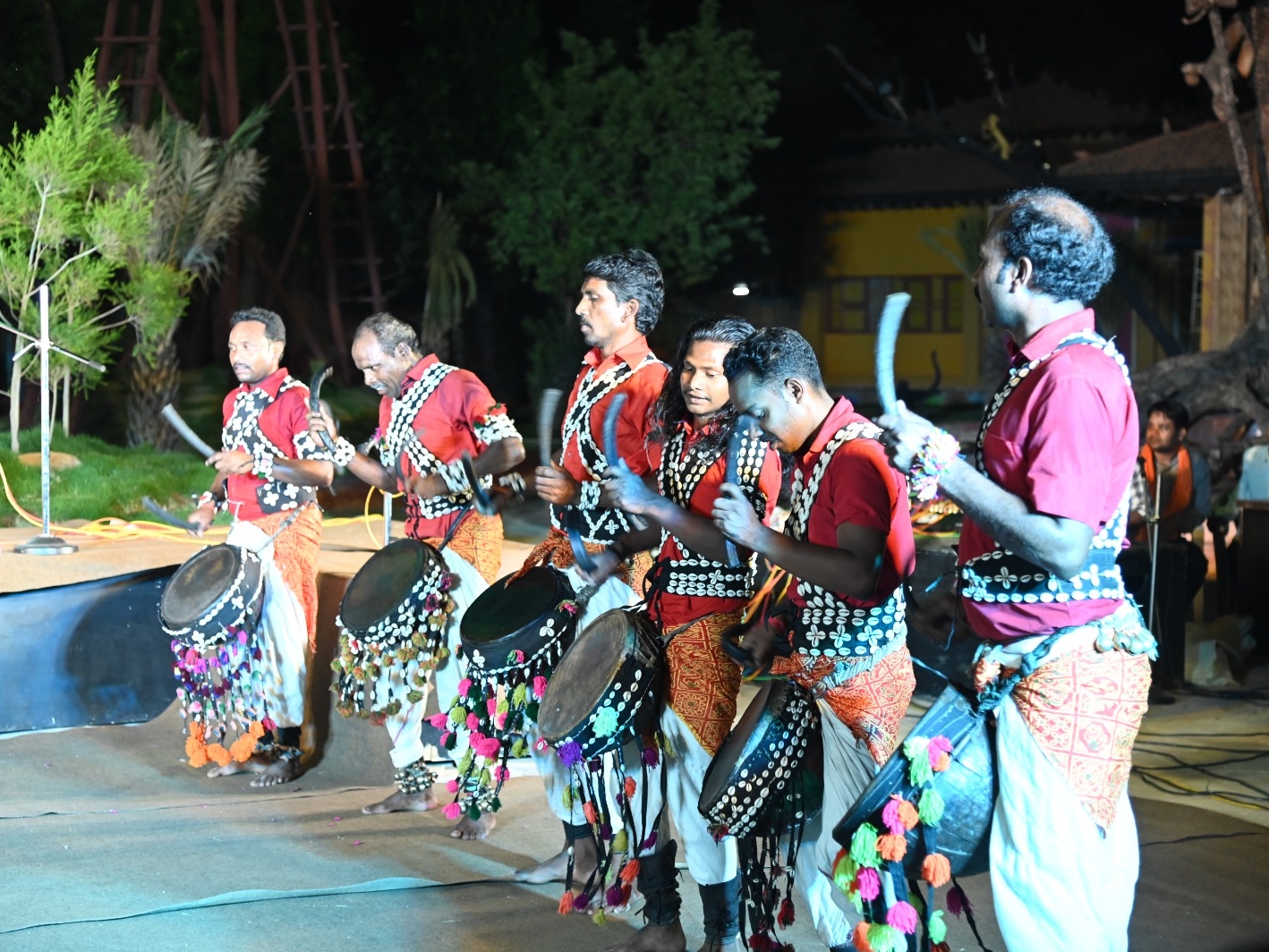Spectacular presentation of Bundeli folk songs and Gudumba Baja in ...