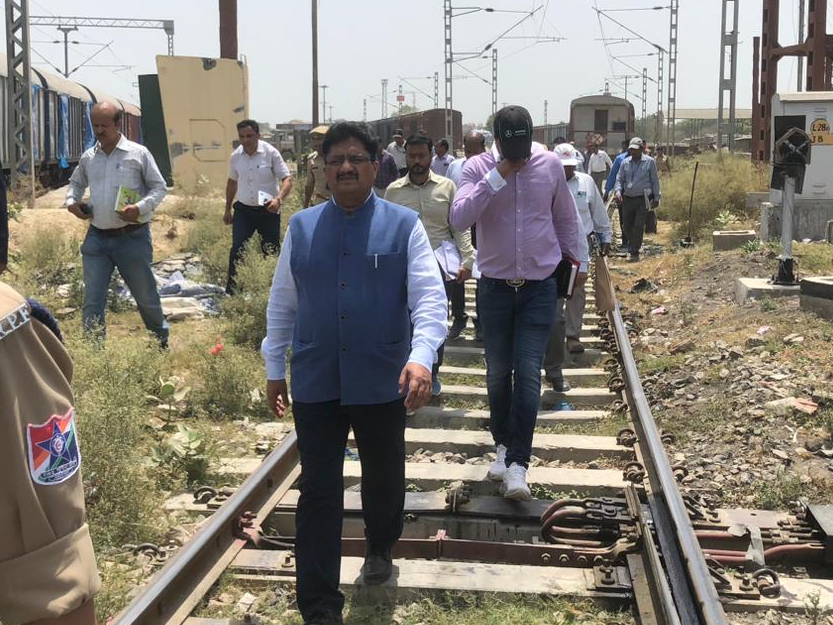 DRM Suresh Kumar Sapra said; Doubling work up to Barabanki will be ...