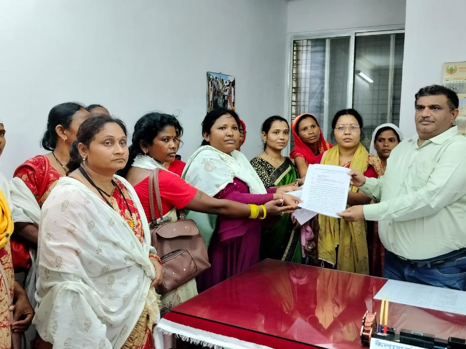 Mini Anganwadi workers demanded honorarium equal to Anganwadi worker ...