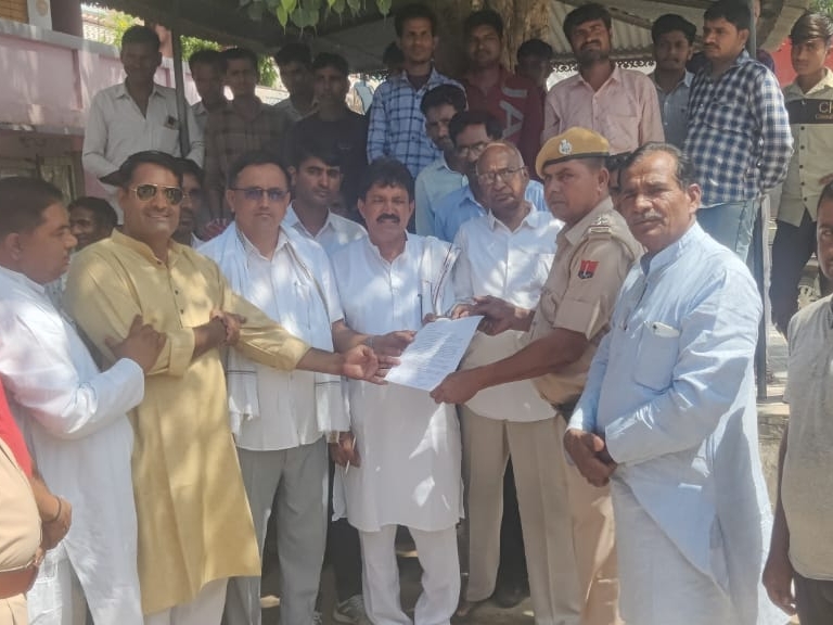 Dhankoli town remained closed, memorandum submitted to the Chief ...