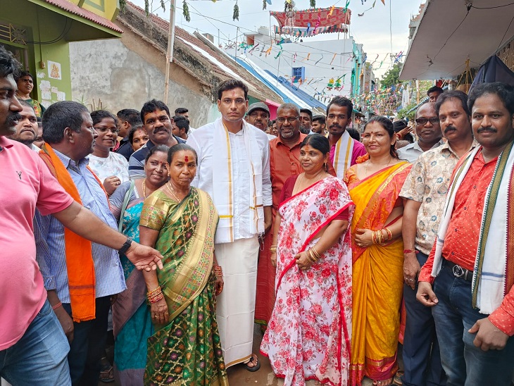 MLA caught Lakshmipati Raju and Prem Prakash Pandey caught Shyam Sundar ...