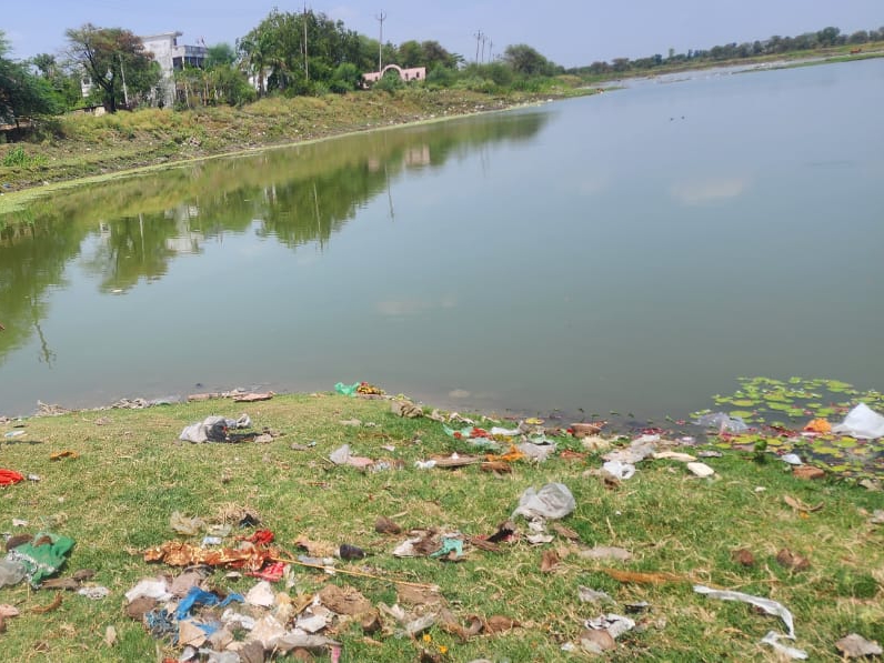 MLA representative Rai Singh Mewada inspected the black pond | शीघ्र ही ...