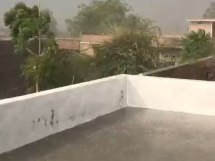 Rain in Takhatgarh-Sumerpur, houses near Bandi river vacated