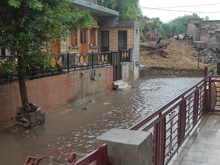 rajasthan barmer biperjoy storm. Shifted 4-5 thousand people to a safe ...