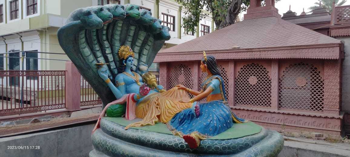 Lord Vishnu-Mata Lakshmi and Kaliya Nag sitting in Kshir Sagar, ready in 10 months, the statue ...