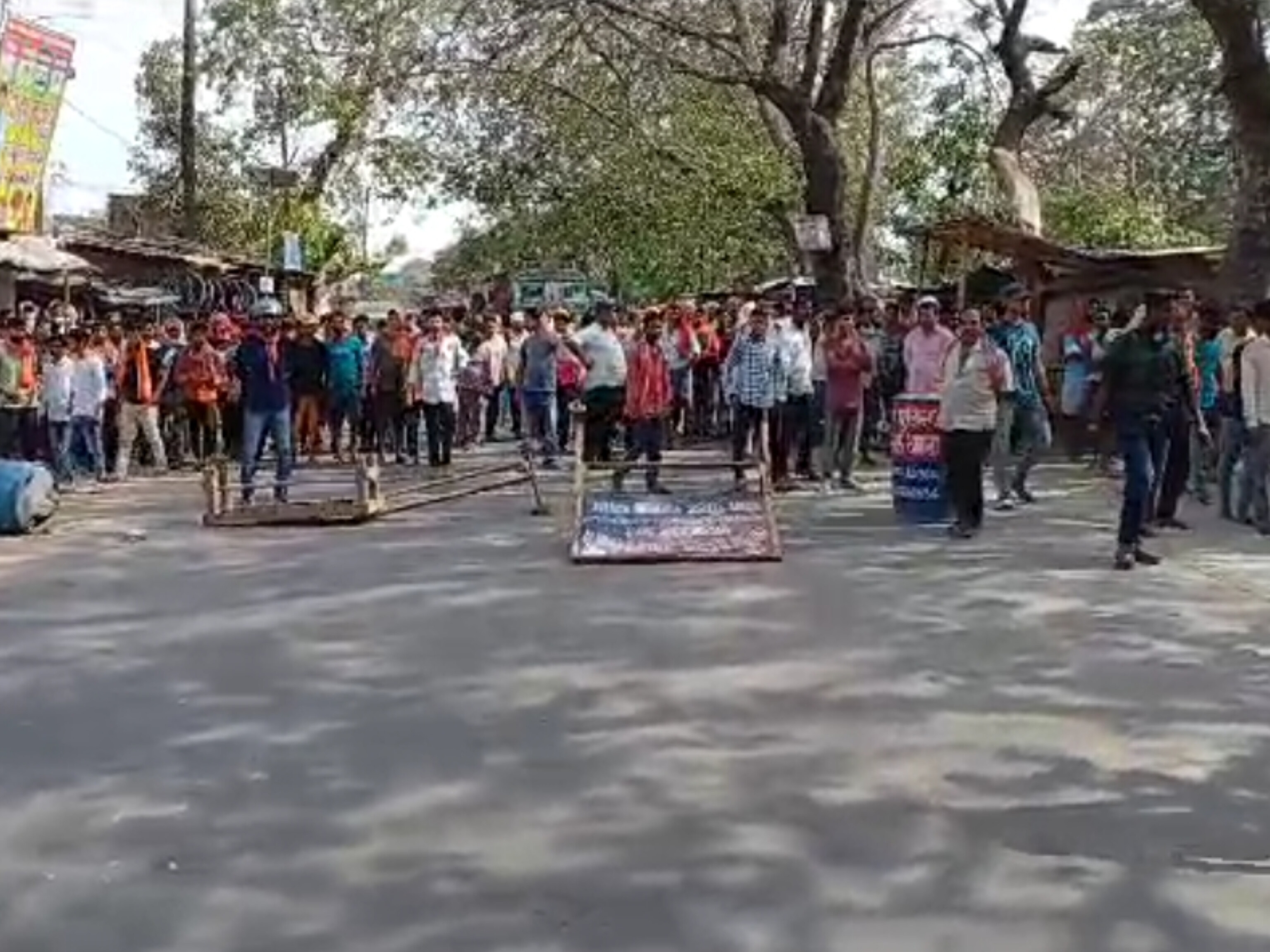 Uproar while laying siege to Mashrakh police station, accused the ...
