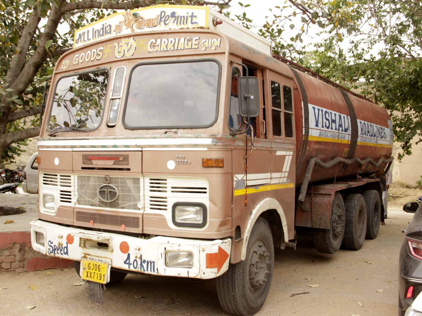 Narnaul- 310 cases of liquor recovered In Tanker from NH 152 D Jat ...