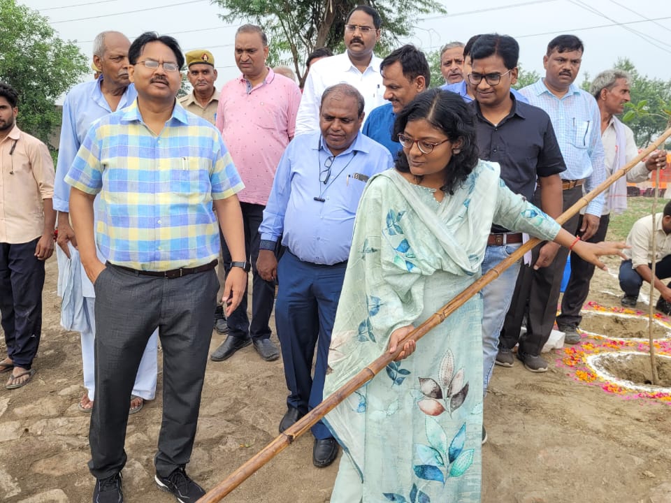 Instructions given to plant fruit trees on both sides of Sengar river ...