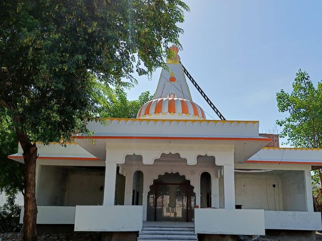On the first day in Ananteshwar Mahadev temple, the idols will be ...