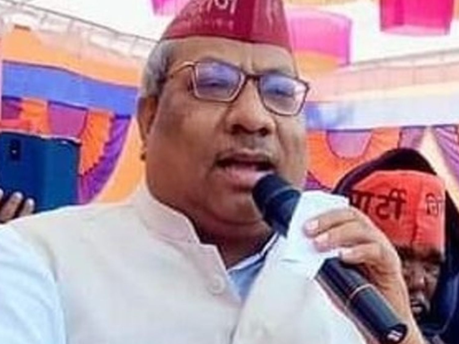 National President of Nishad Party Sanjay Nishad held a meeting with ...