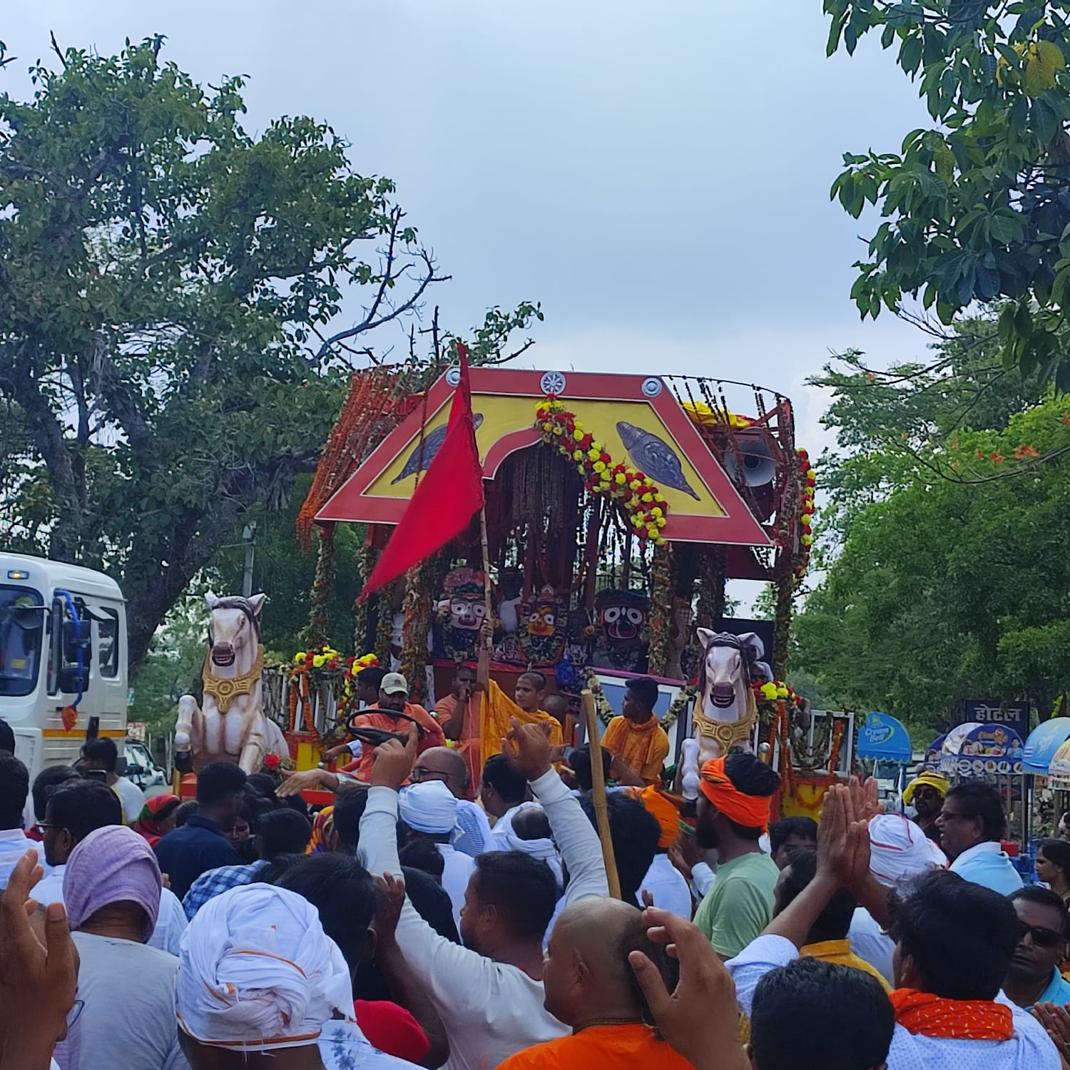 Lord Jagannath returns to his abode from Mousibadi, devotees dance ...