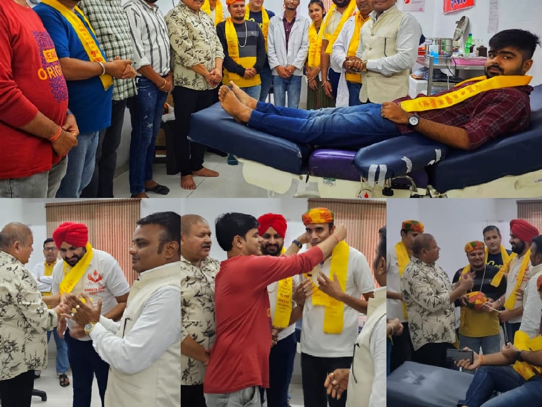 Digambar Jain Samaj honored blood donors and members of Red Cross ...