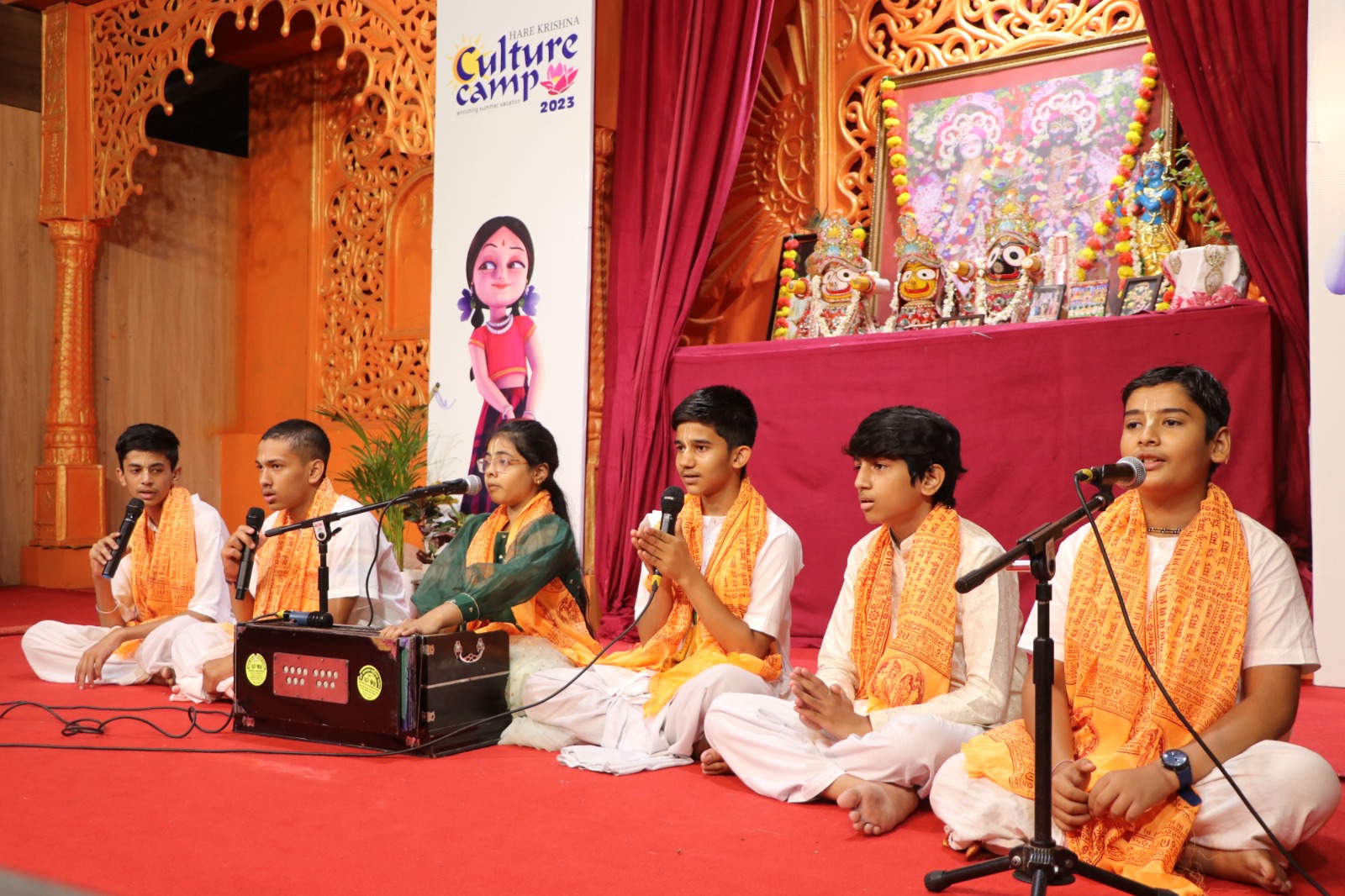 Bhagavad Gita, Shloka Vachan, Bhajan and Sankirtan, Palki Utsav, Narasimha Aarti gathered a lot ...