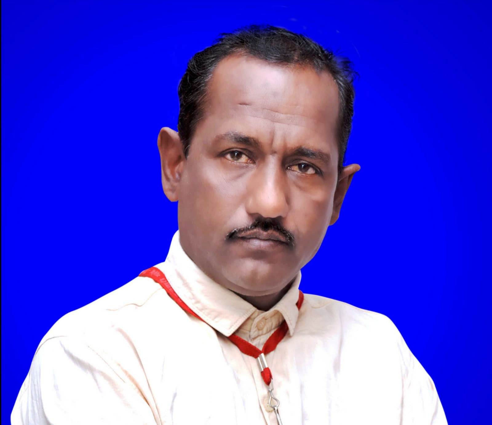 Planted saplings at Adarsh Stadium | आदर्श स्टेडियम में पौधरोपण किया ...