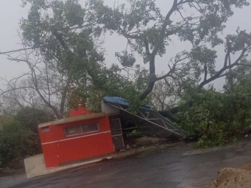 People narrowly survived in Junnardev, major accident averted, one ...