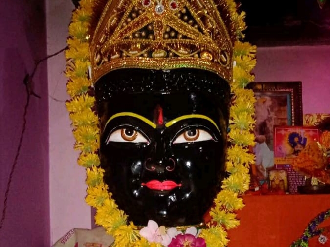 Made the idols of Lord Shiva, Ram Darbar and Khatu Shyam flourish | मनावर में प्राण प्रतिष्ठा ...