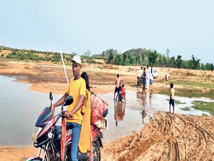 3 unlucky villages of Gaya situated in the middle of Chatra district ...