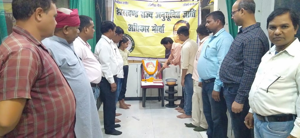 Heroine Uda Devi got the status of martyr: Prakash | वीरांगना ऊदा देवी ...