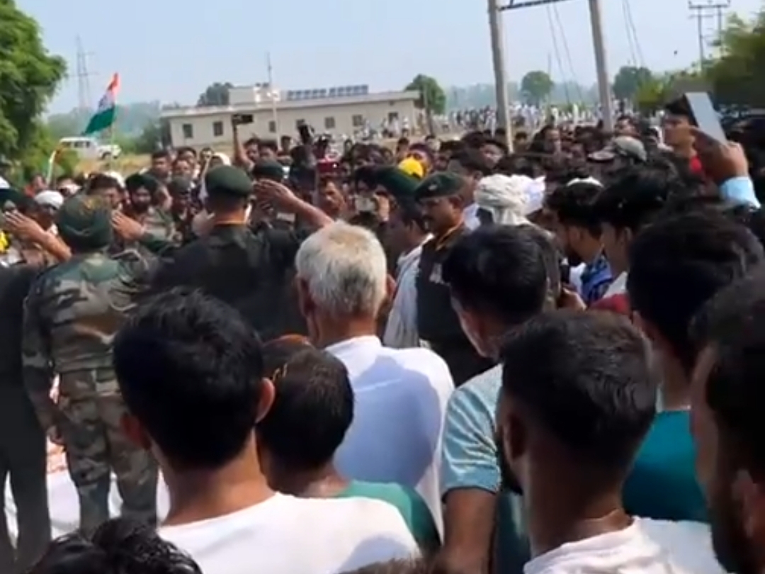 Jind News : Indian Army Soldier Shobit Funral, Martyr Rajasthan | जींद ...