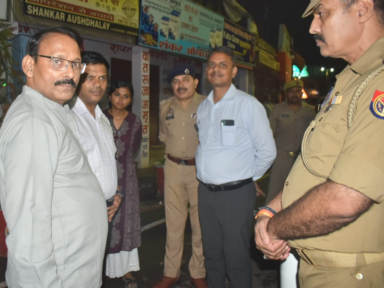 Officers on the road to test the preparations for Sawan in Varanasi DM ...