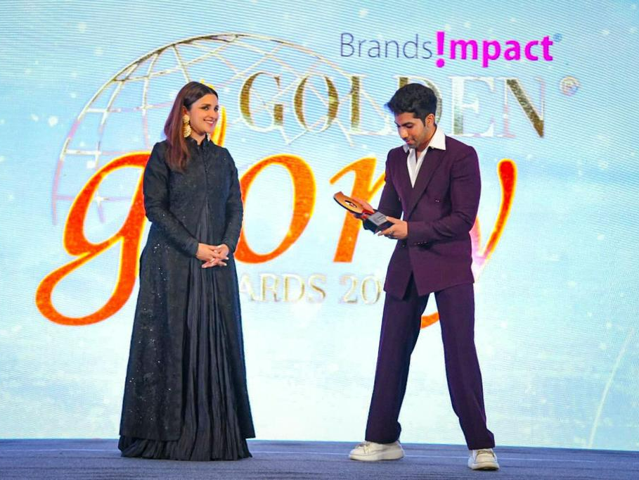 Jaipur's Young Entrepreneur Ayan Chugh Receives Golden Glory Award in Beauty Sector | एक्ट्रेस ...