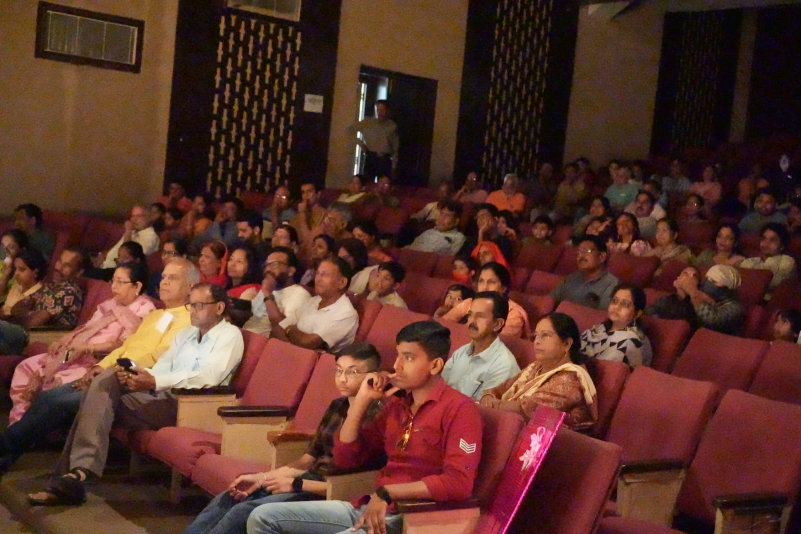 The play Kabira Khada Bazar, directed by Ram Sahay Pareek, got a lot of ...